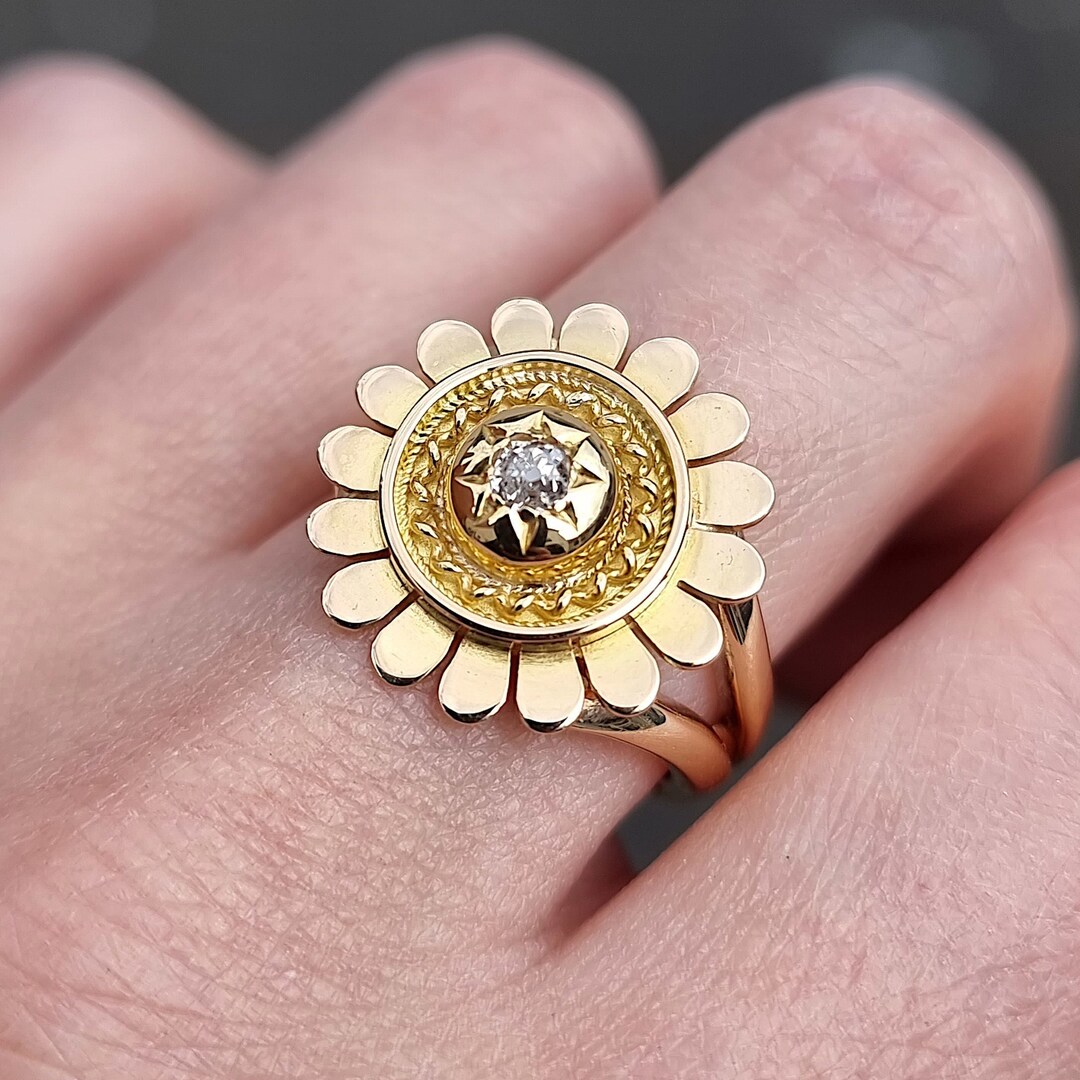 9ct Gold Diamond Sunflower Ring - Etsy