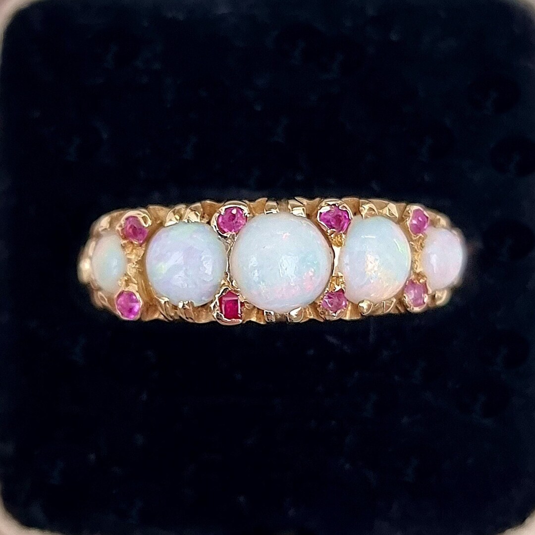 Vintage 18ct Gold Opal & Ruby Ring - Etsy UK