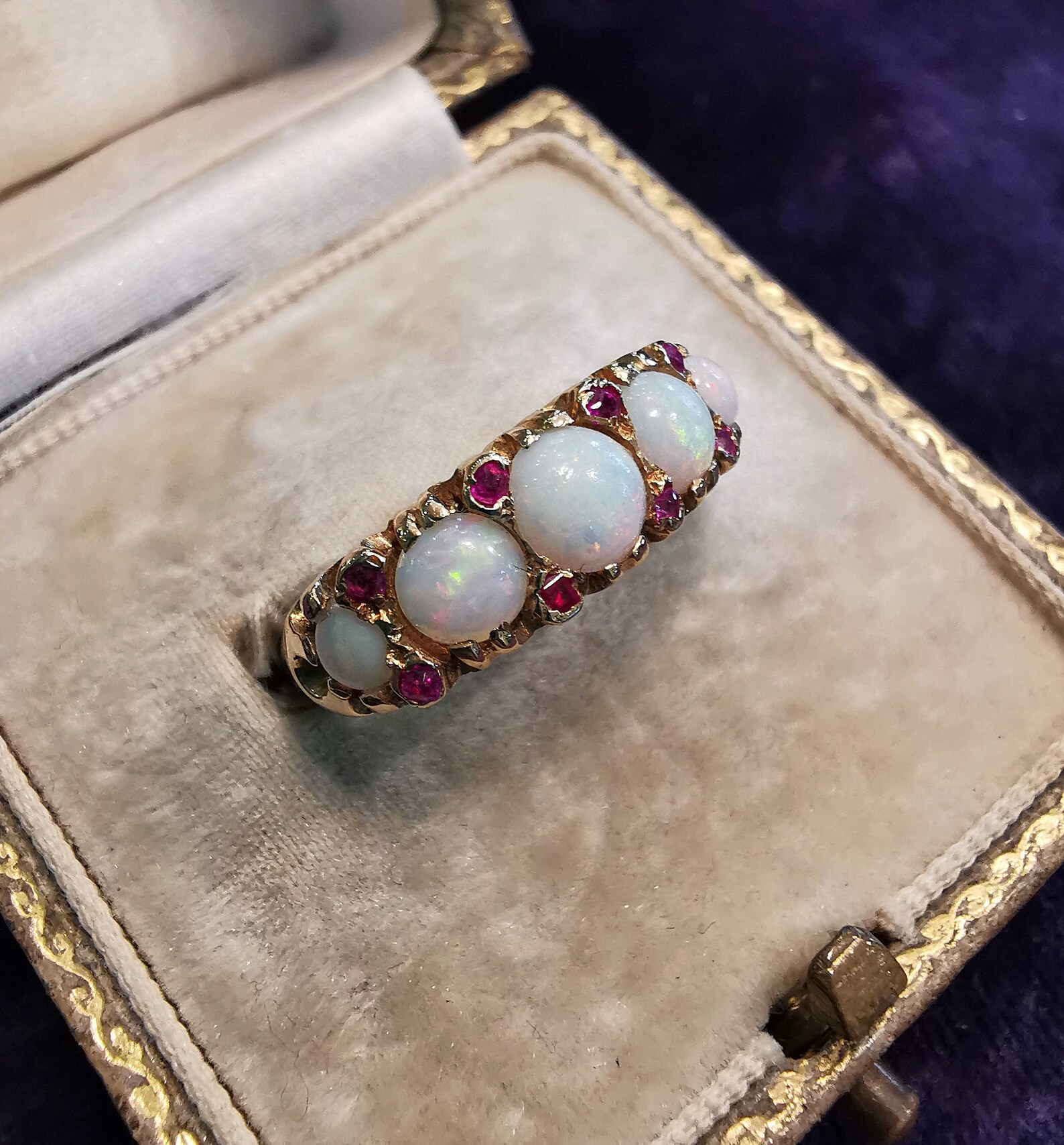Vintage 18ct Gold Opal & Ruby Ring | Etsy