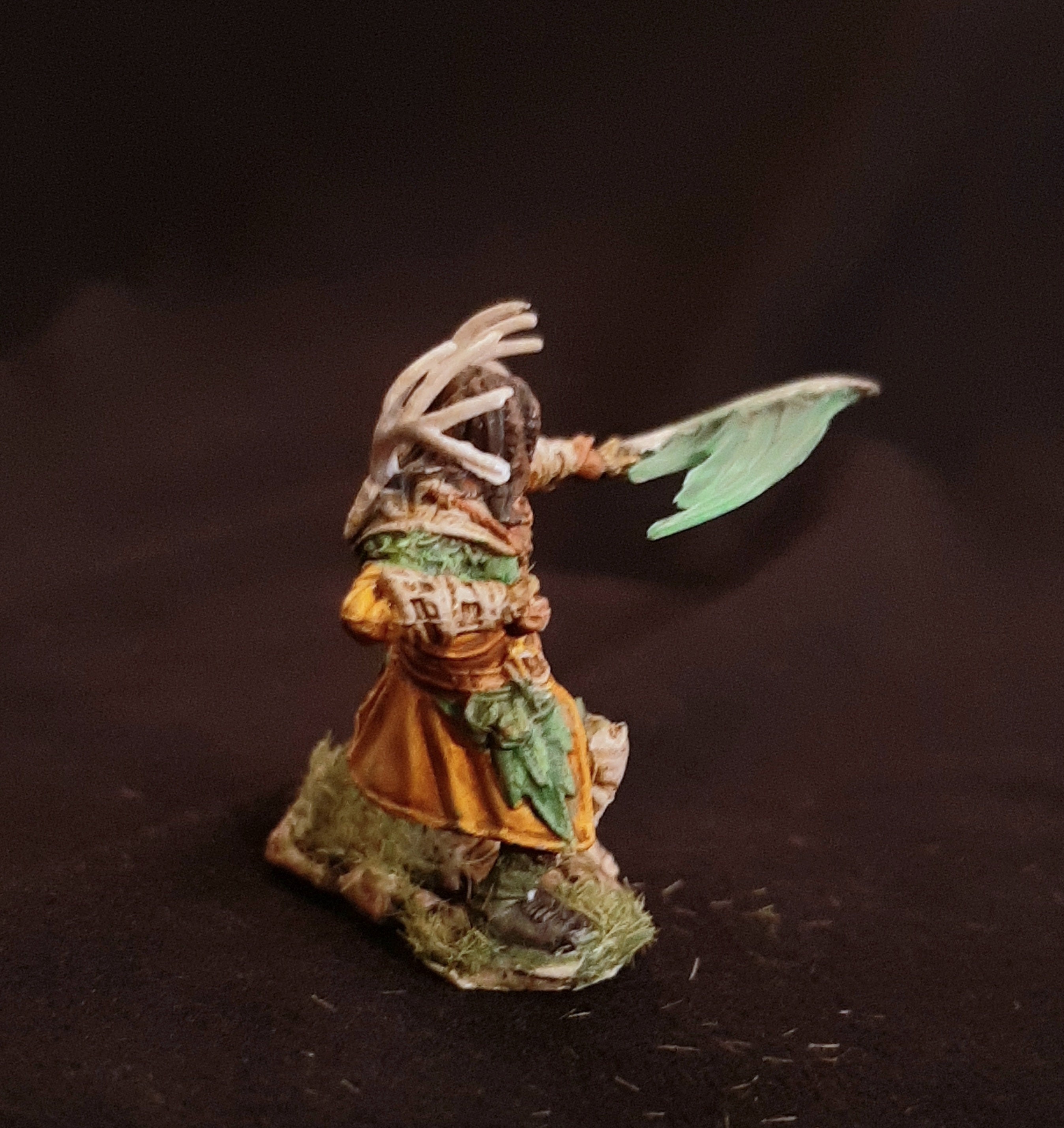 Druid with magic sword painted 28mm plastic wizkid miniature | Etsy