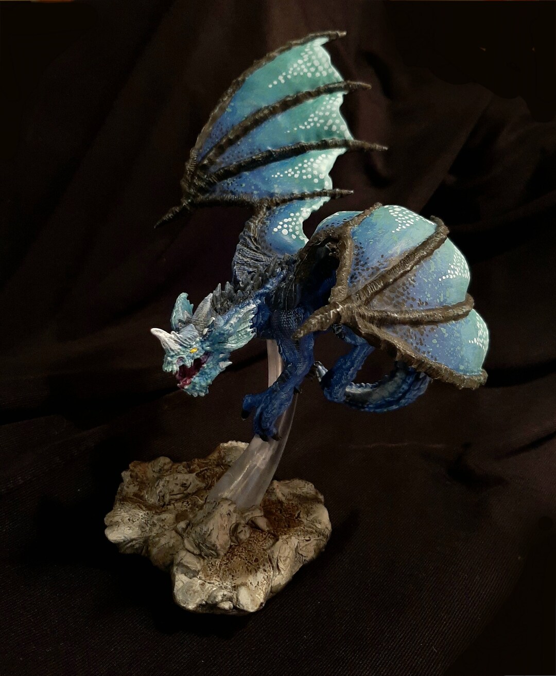 Young Blue Dragon Hand Painted 28mm Wizkids Rpg Miniature With Custom ...
