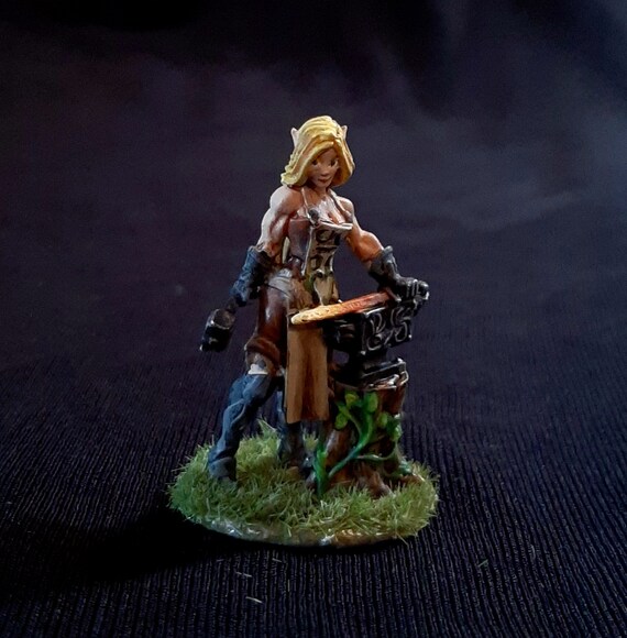 Elf Female Blacksmith Painted 28mm Metal Reaper Miniature - Etsy