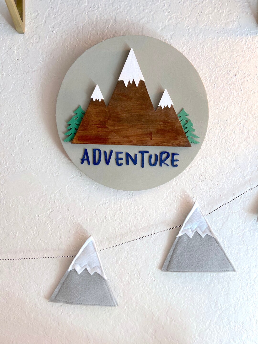 3D Round Mountain Adventure Sign, Rustic Mountains Adventure Outdoor ...