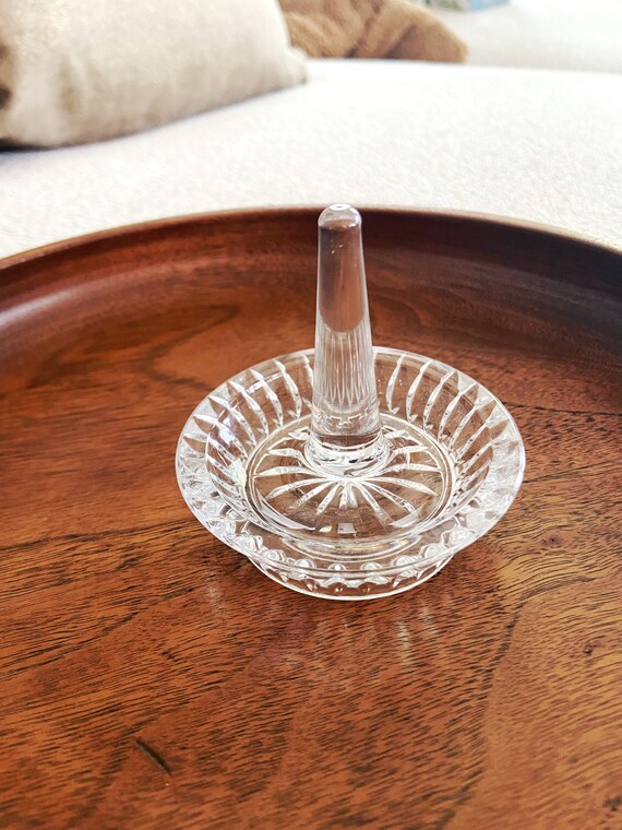 Vintage crystal ring holder - Gem