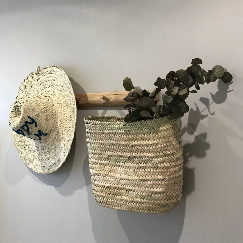 Hanging Basket in Straw and Leather, Decorative Wall Storage Basket in ...