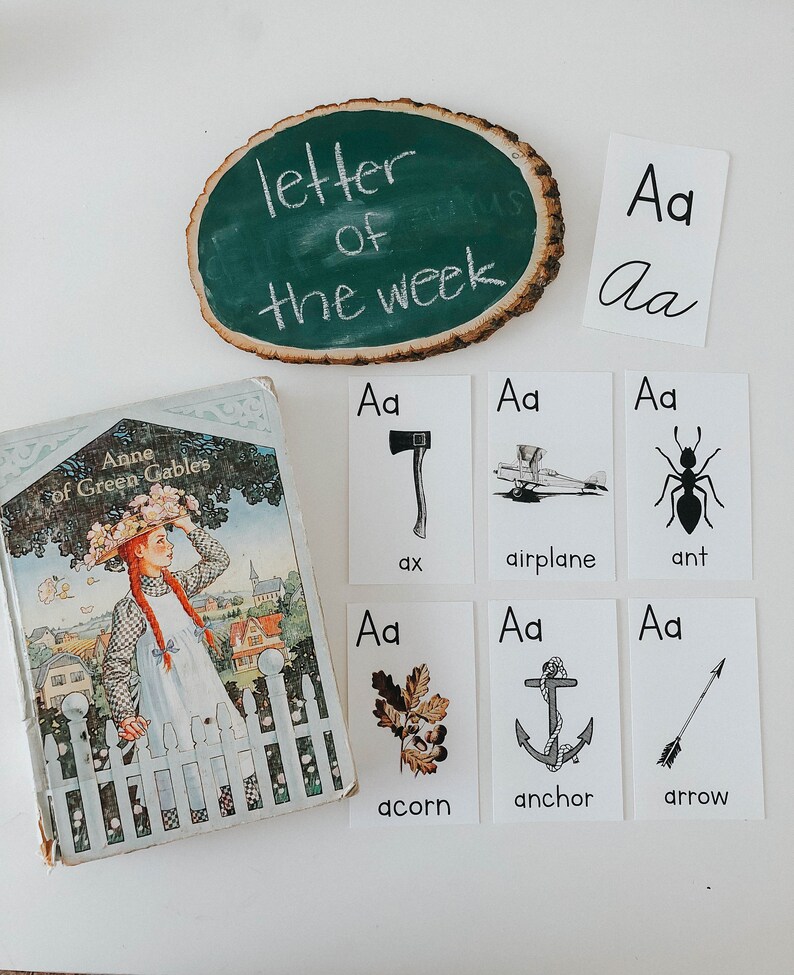 Vintage Inspired Letter of the Week Flashcards | Etsy