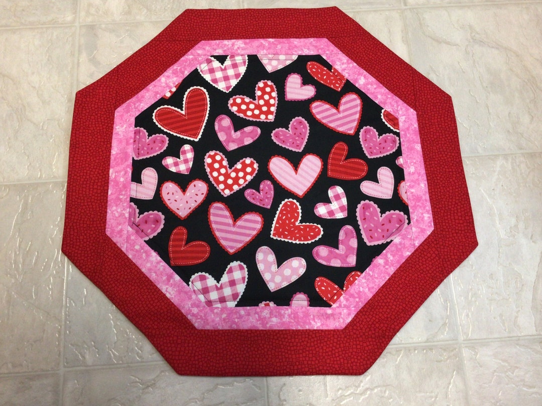 Valentine Heart Table Topper, Quilts for Sale, Home Decor, Valentine ...