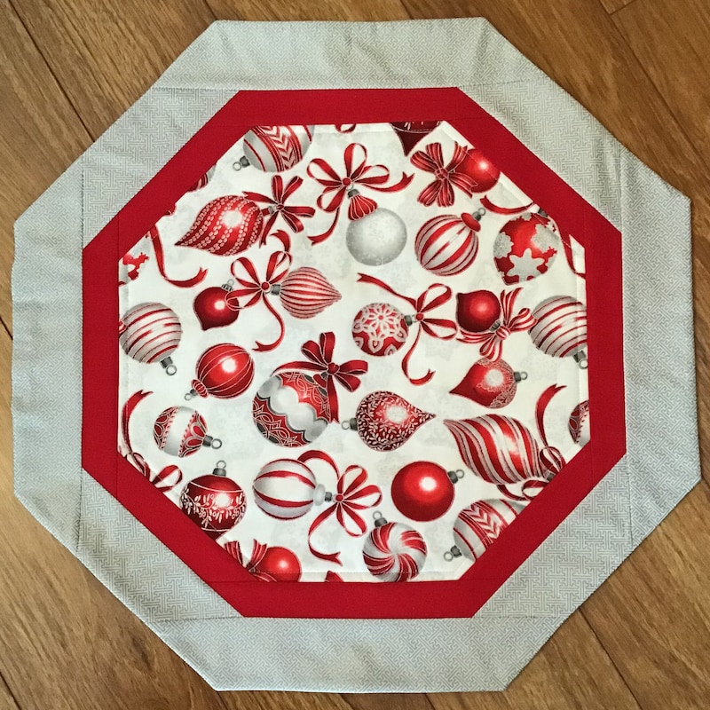 Octagon Table Topper - Etsy