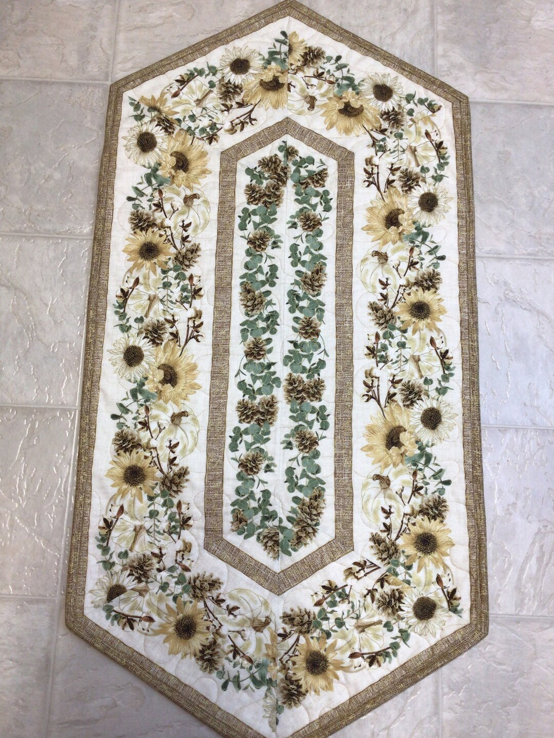 Sunflower Table Runner, Home Decor, Quilted Table Runner - Etsy