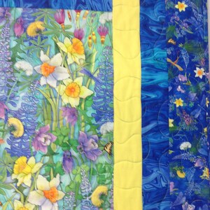 Spring Flowers Wall Hanging, Lap Quilt, Handmade Quilts, Home Decor ...