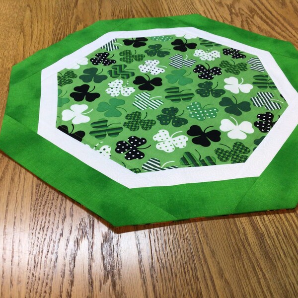 Octagon Table Topper - Etsy