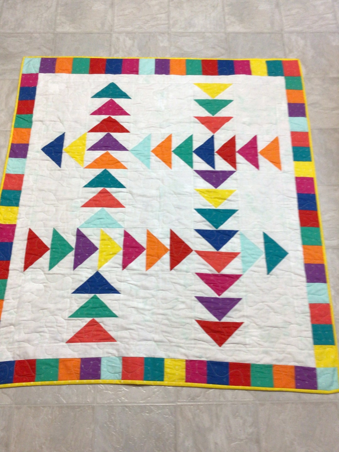 Half Diamonds Baby Quilt, Quilted Wall Hanging, Nursery Decor, Quilts ...