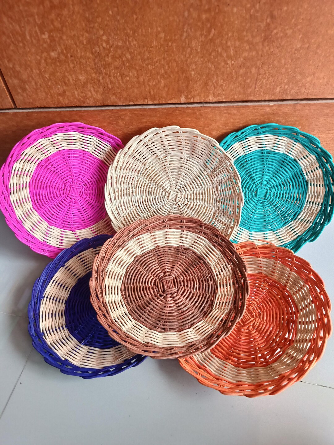 Handwoven Rattan Serving Basket, Colorful Wicker Tray Plate, Boho Fruit ...
