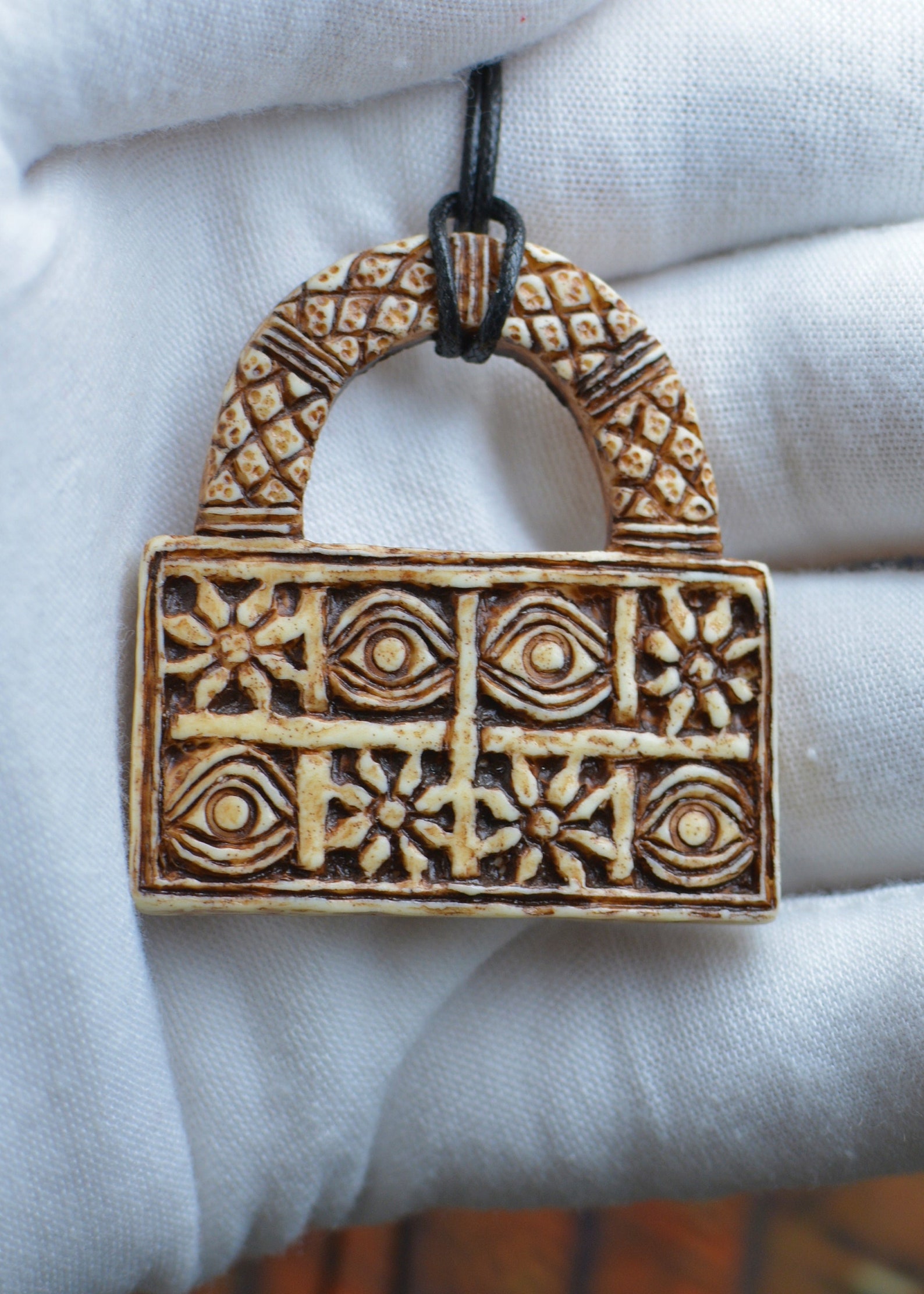 Bandundu Bucket Pendant, Dalu Bucket, Apkallu, Anunnaki, Atropotaic ...
