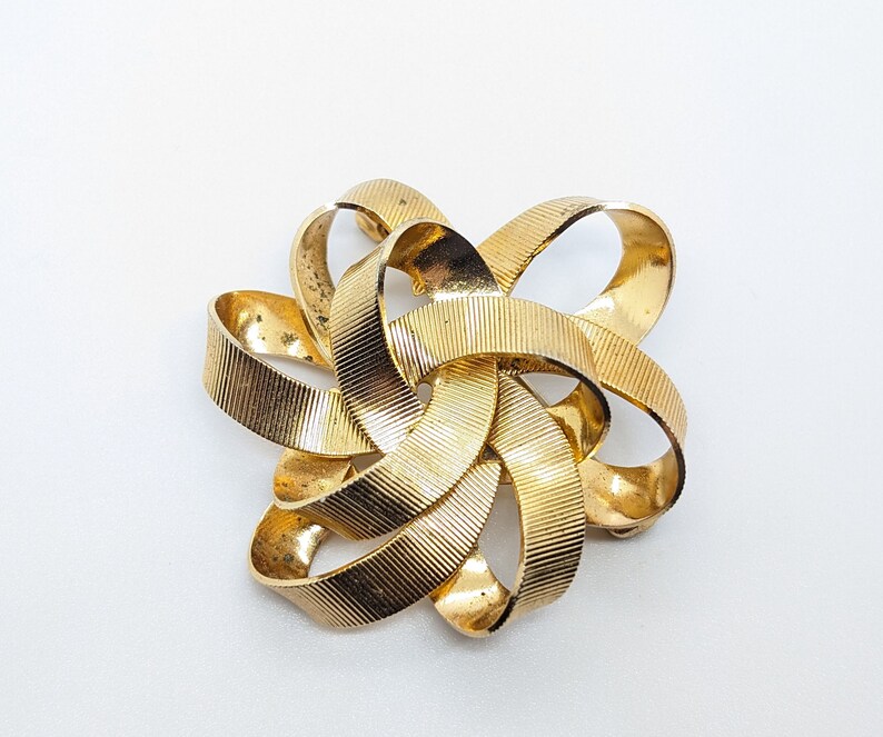 Grosse Germany Gold Tone Brooch 1965 Intertwined Design Rare Find - Etsy UK