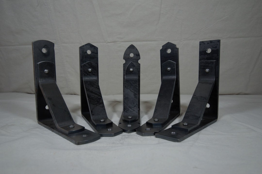 One Iron Metal Corbel Bracket 12