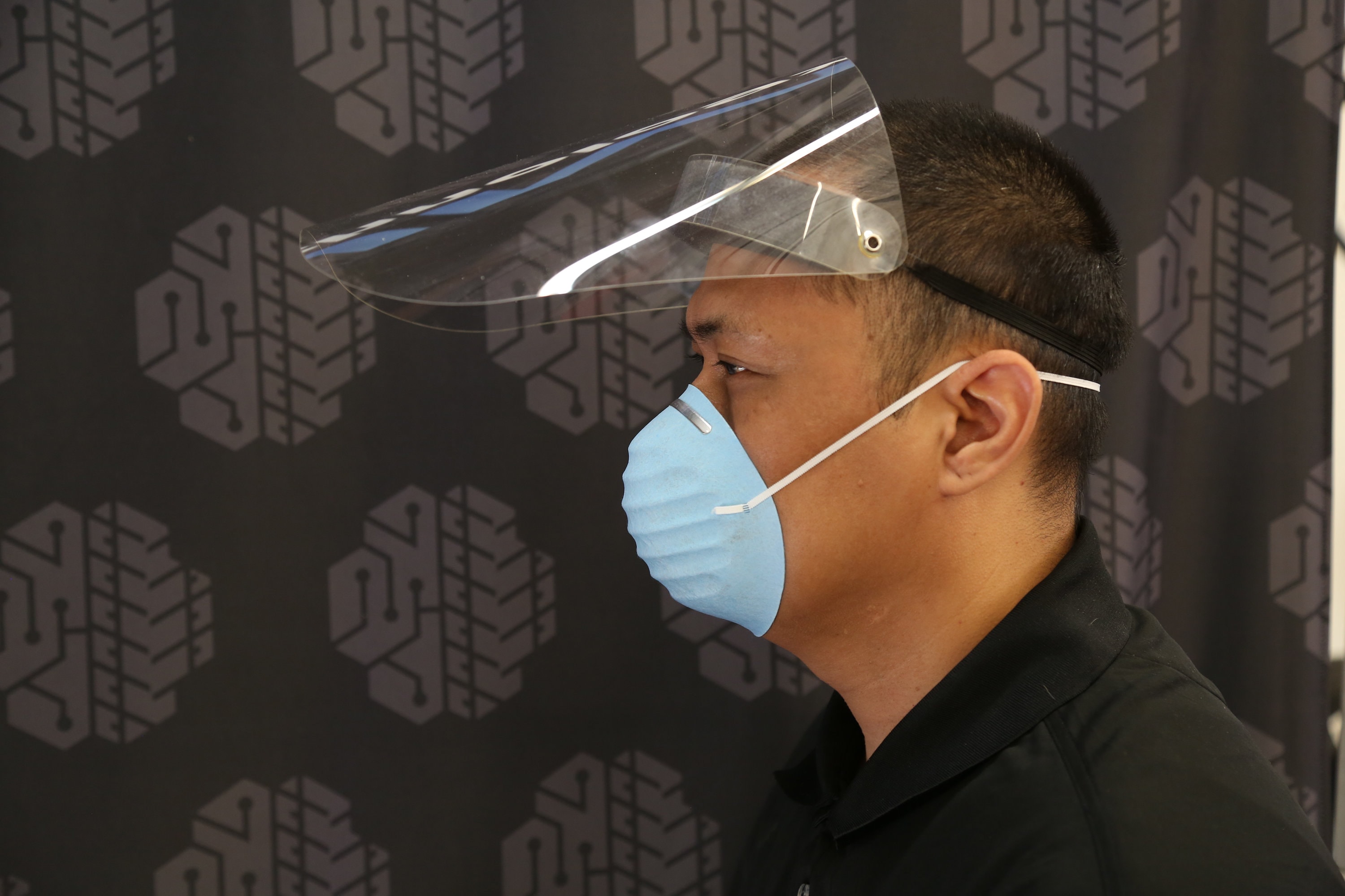 HALO - Full Plastic Face Shield Mask - Universal Fit / Splash Proof - Etsy