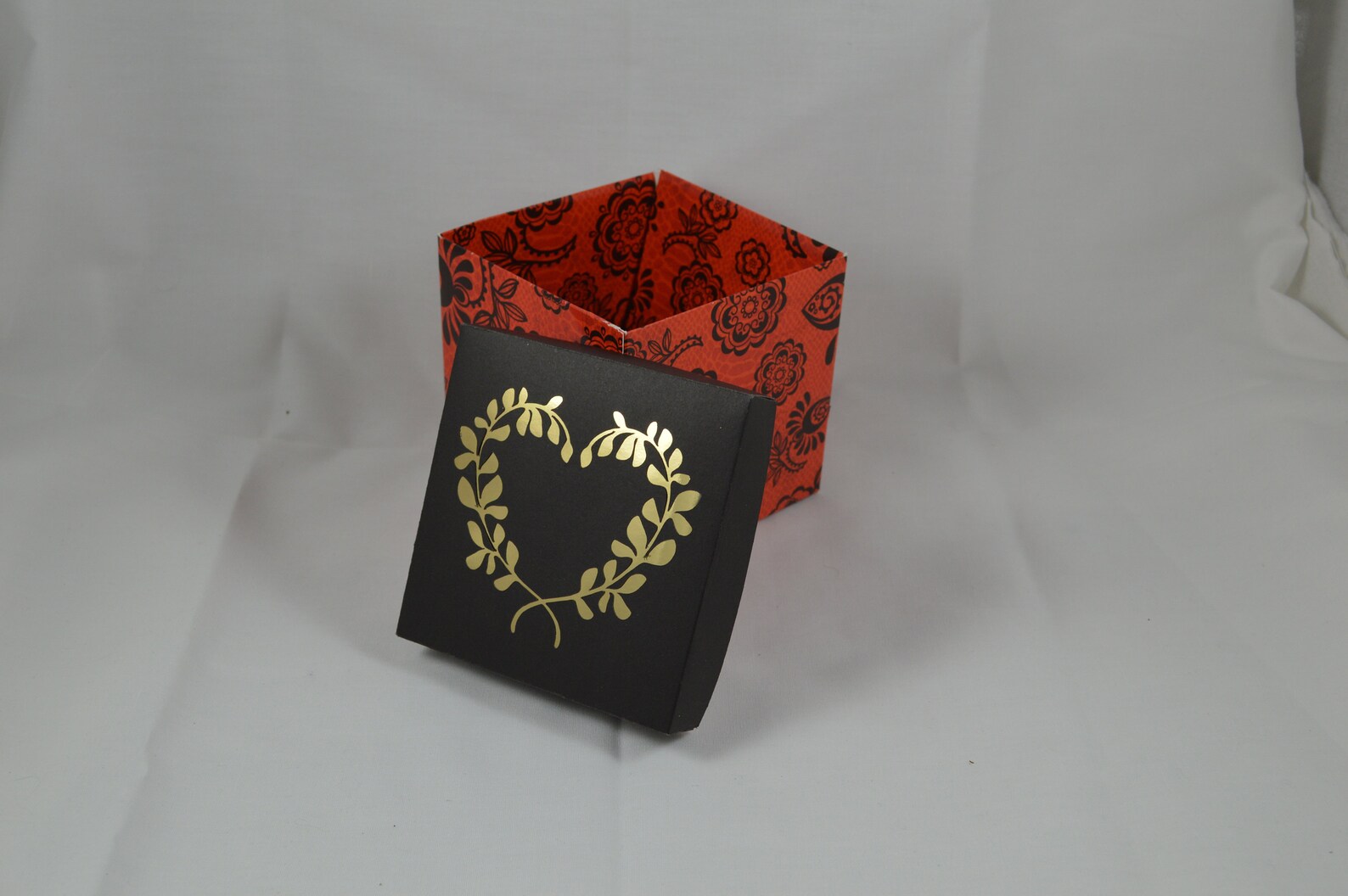 Love Cube Box - Etsy