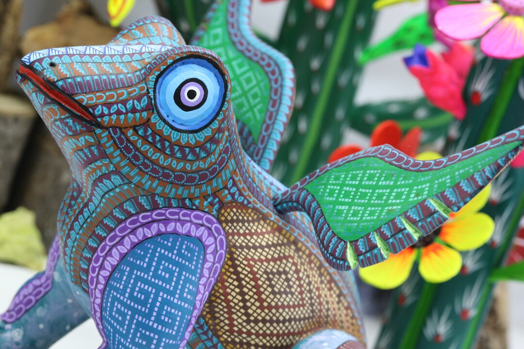 Flying Frog alebrije Hand Carved and Painted by Oscar and Josefina ...