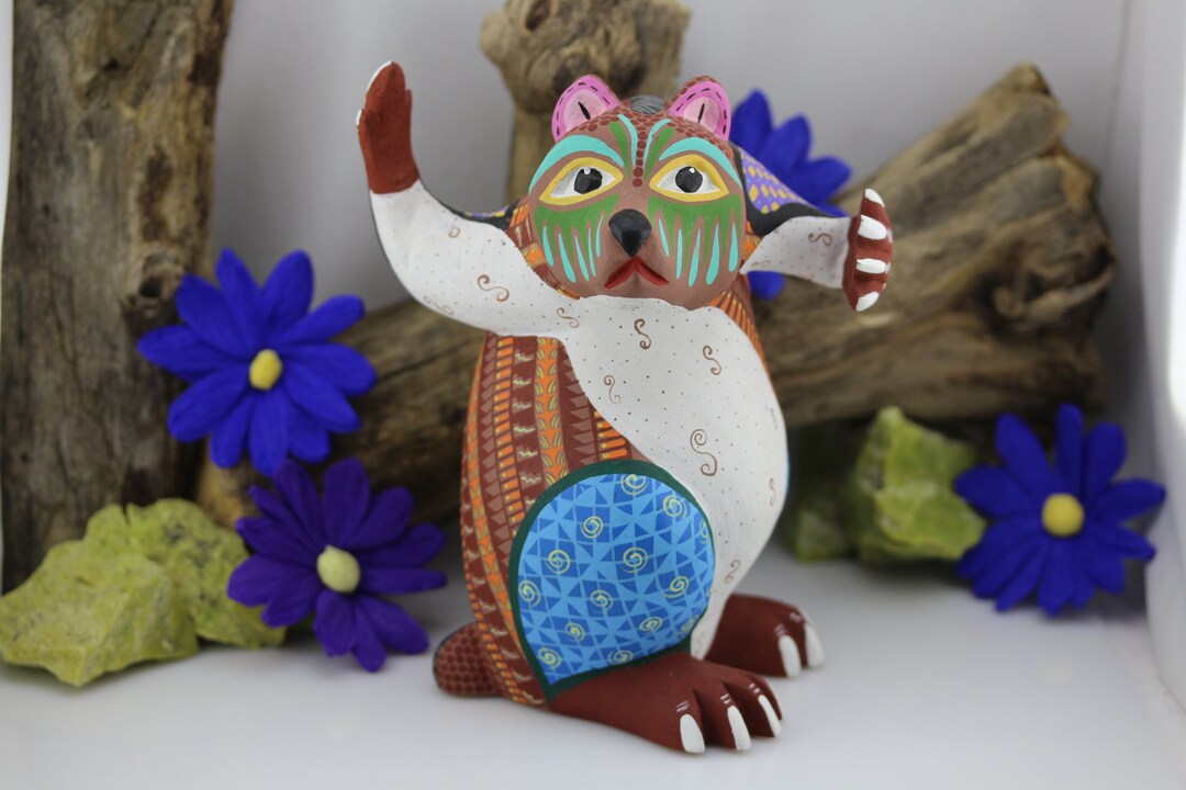 Bear "alebrije" Hand Carved and Painted by Oscar Carillo - Etsy