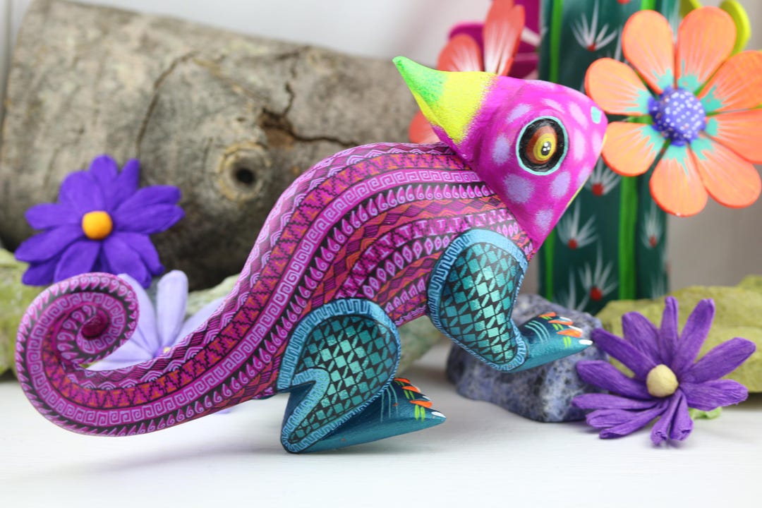 Chameleon "alebrije" Hand Carved and Painted by Oscar Carillo - Etsy