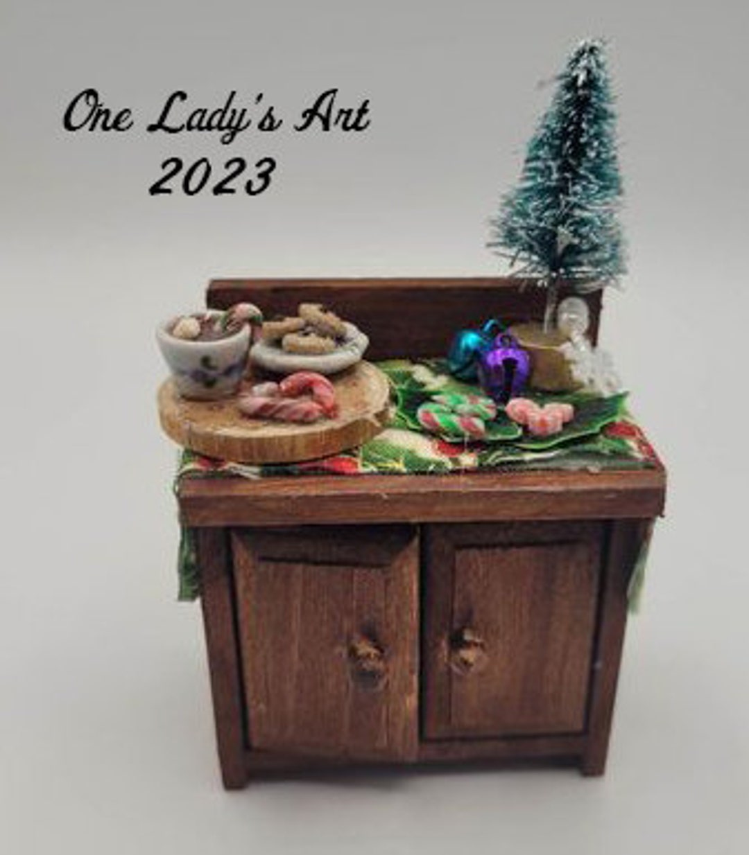 Miniature Christmas End Table (holly) - Etsy