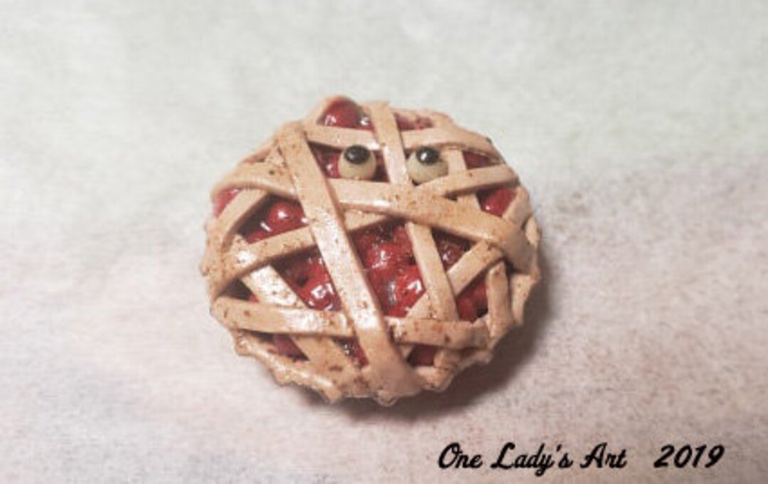 Bloody Pie - Etsy