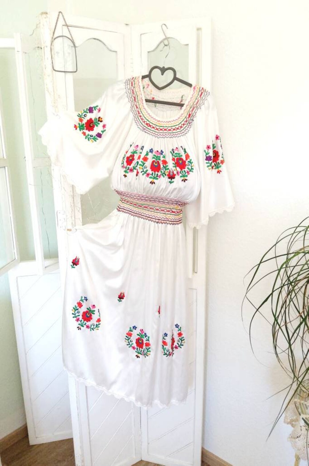 Kalocsa, Handcraft, Colorful Embroidery, Peasant Dress, White Wedding ...