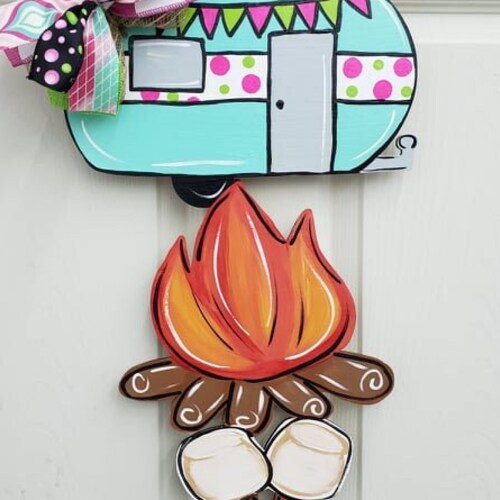 Camper Campfire Marshmallows Door Hanger - Etsy