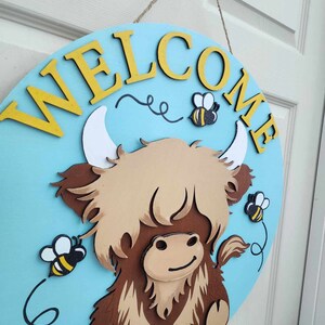 Highland Cow and Bee Welcome Door Hanger - Etsy