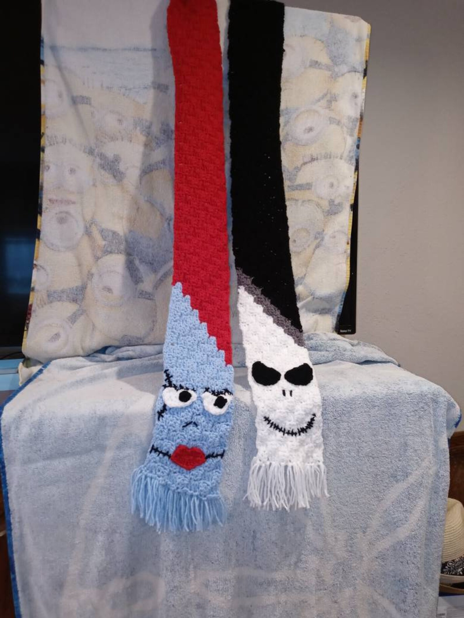 Crocheted NMBC Inspired Jack and Sally Scarf - Etsy