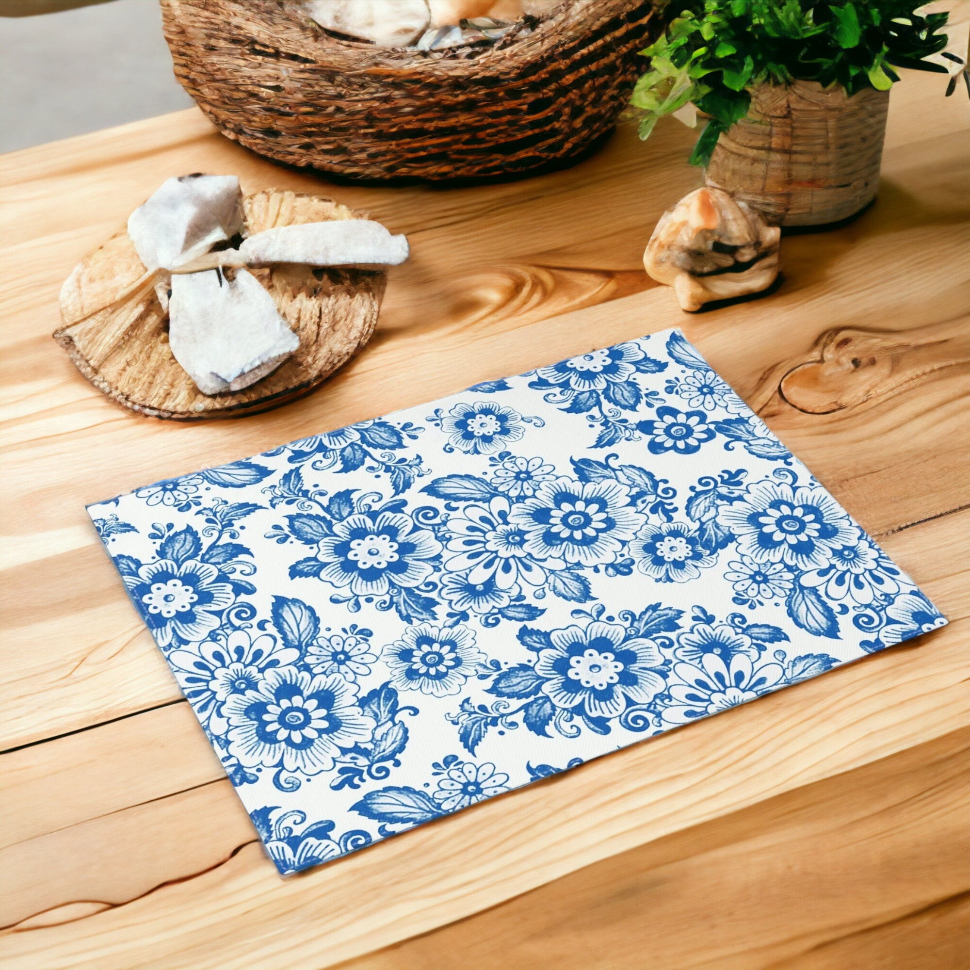 Blue Willow Chinoiserie Art Print Floral Placemats, Blue Chinoiserie ...