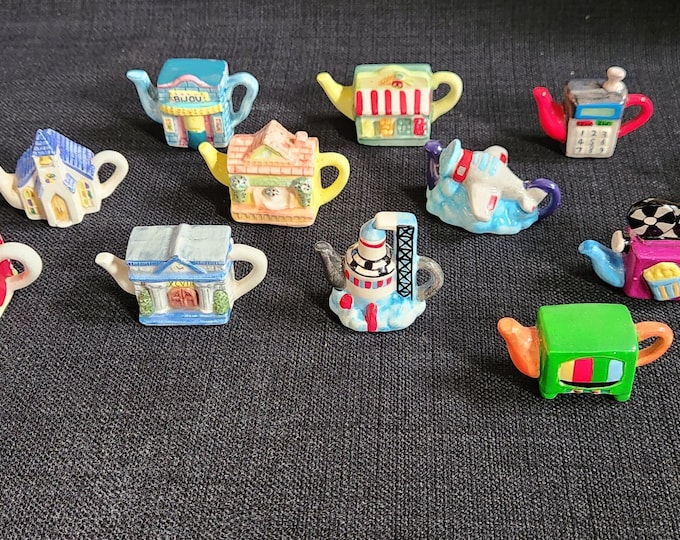 Red Rose Miniature Tea Pot Ceramic Collectables - 12 Pieces - Etsy
