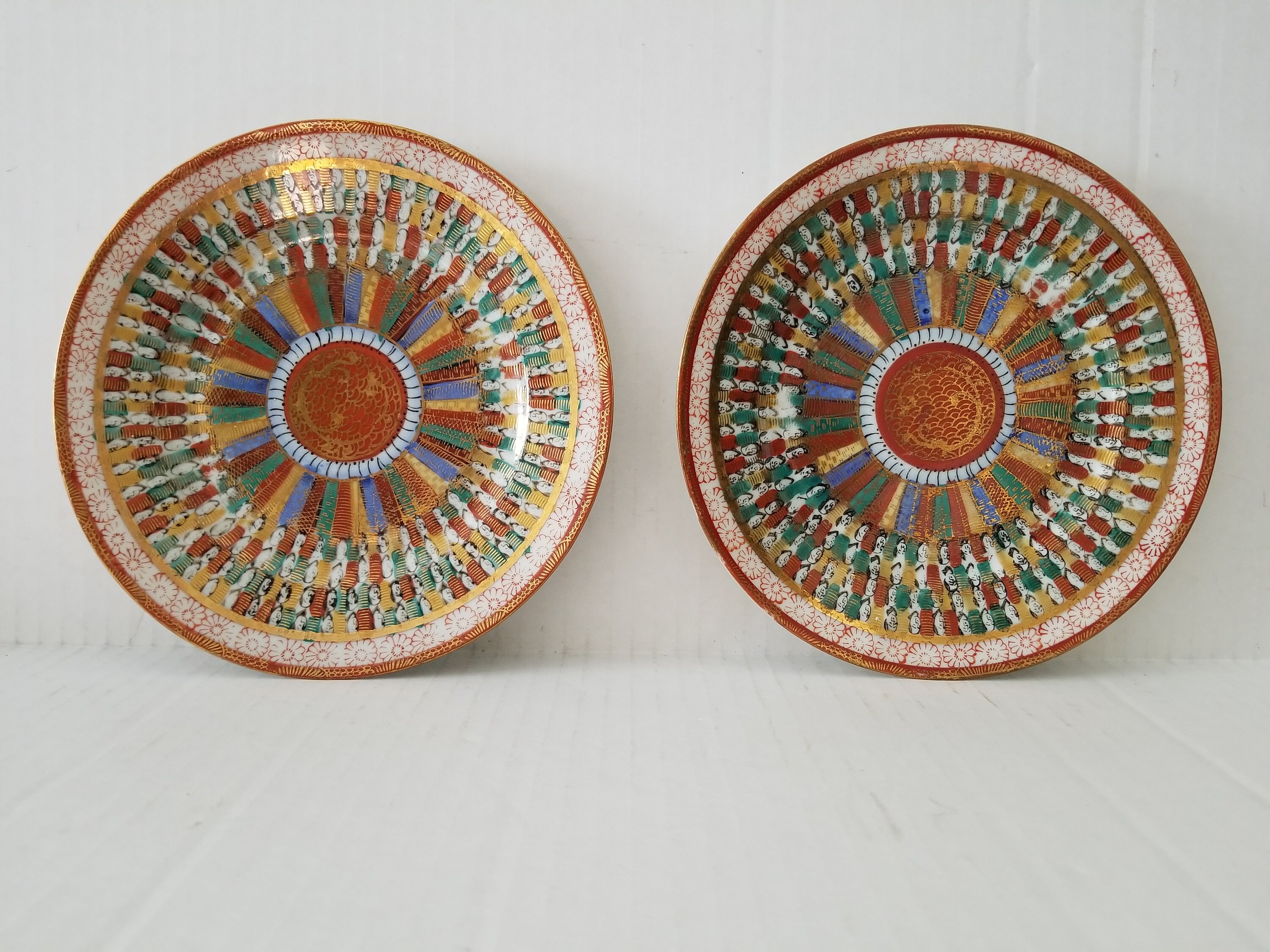 A Pair of Vintage 1000 Faces Porcelain Plates - Etsy