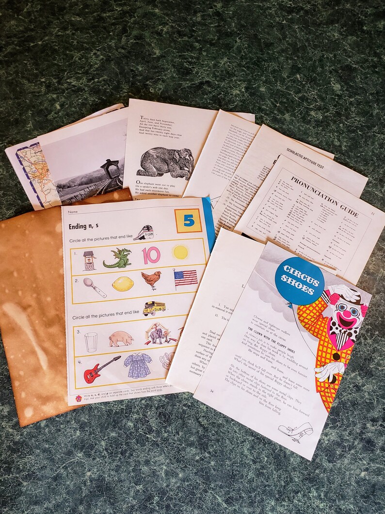 Themed Variety Paper Packets W/vintage Book Pages, Unique Papers ...