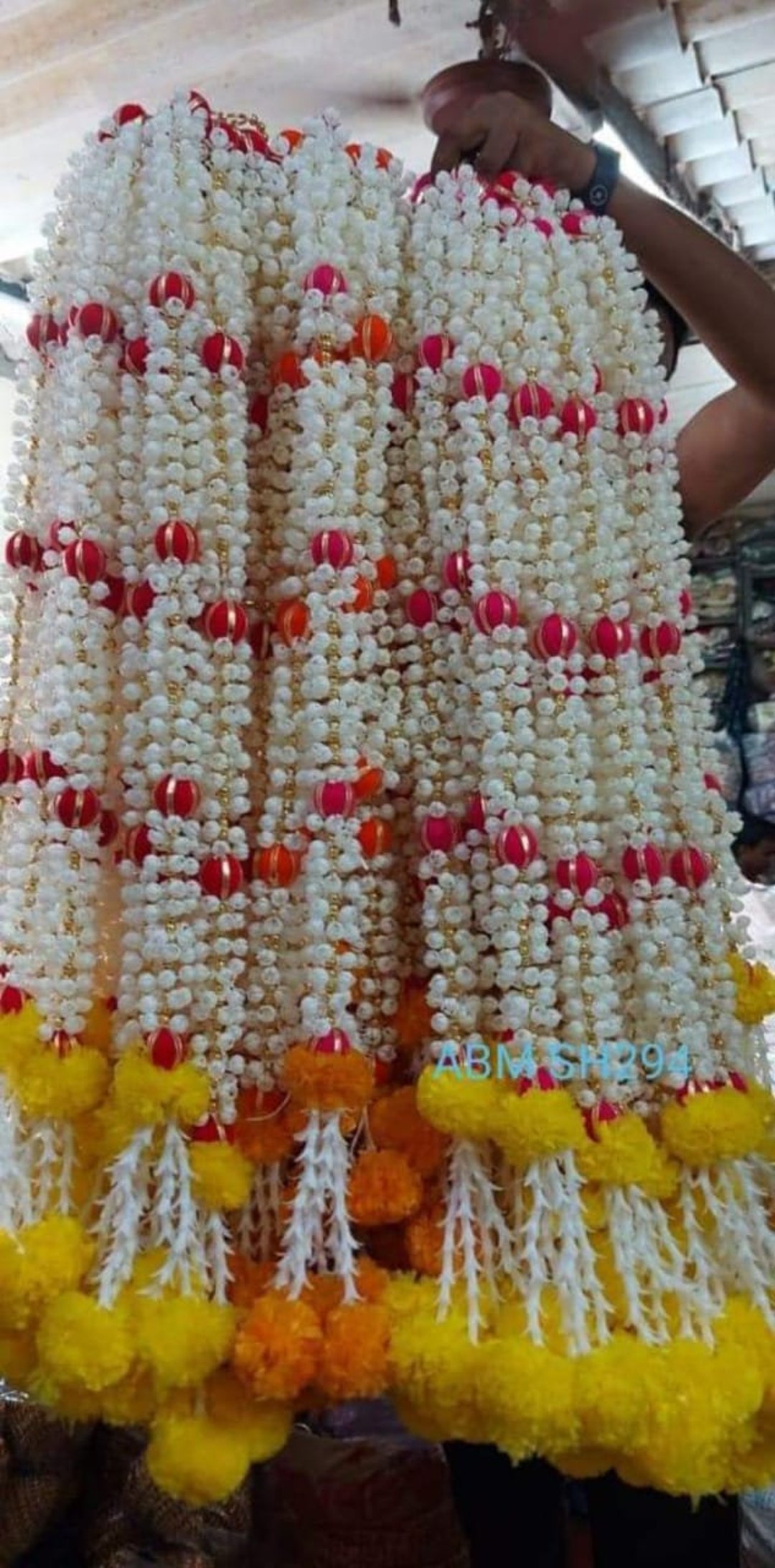 100 Pecs. Garlands Hangings for Decoration / Diwali/ Haldi / Mehndi ...