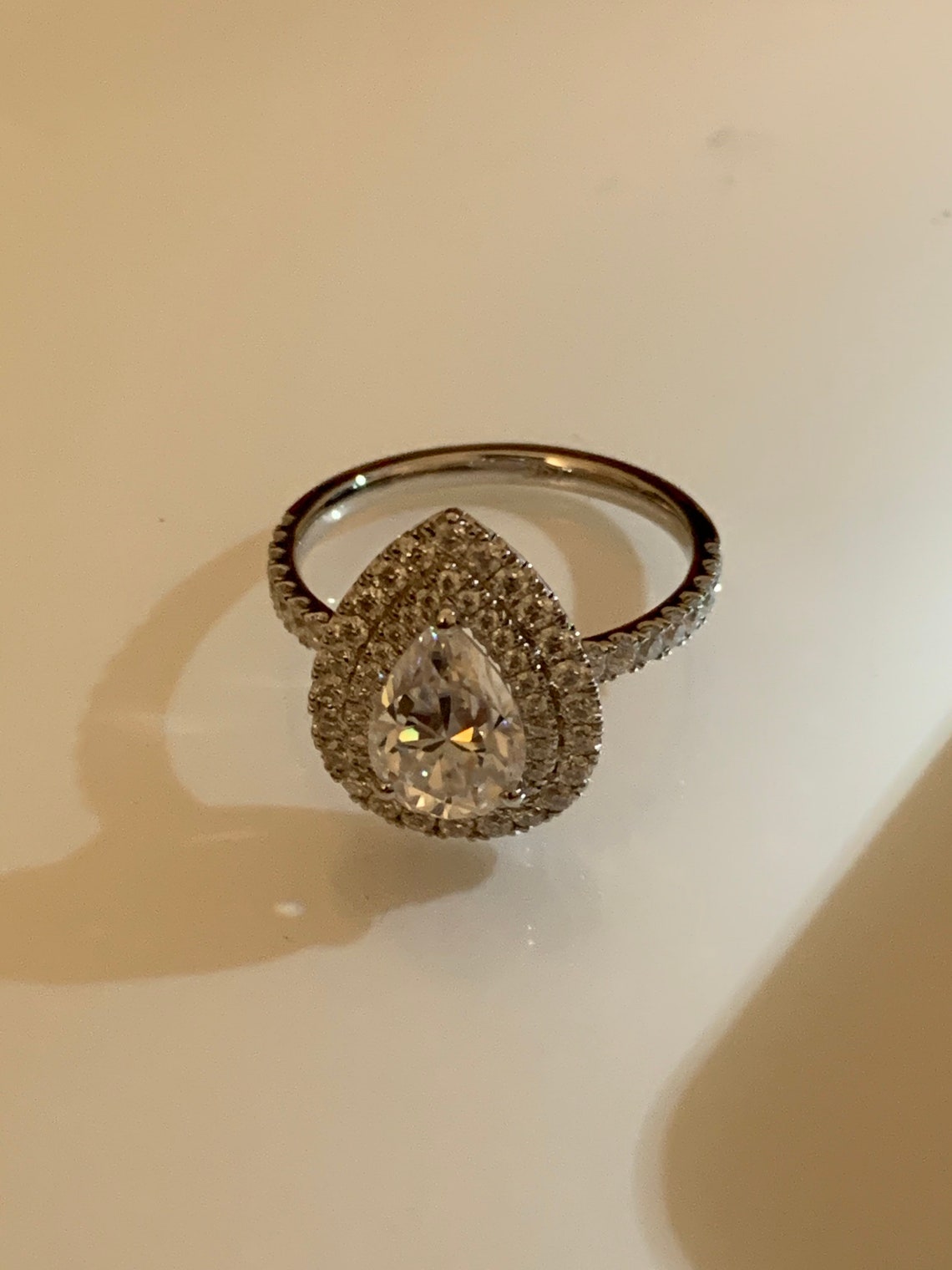3 CT D VVS1 Peer vorm Diamond Engagement Ring met een 2 Karaat | Etsy 3 CT D VVS1 Peer vorm Diamond Engagement Ring met een 2 Karaat | Etsy