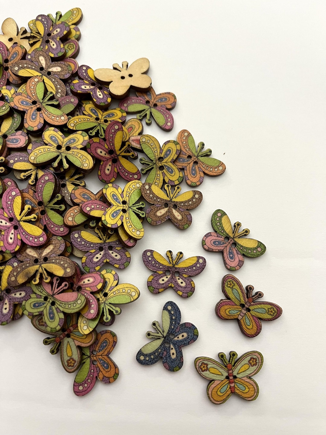 Butterfly Wood Buttons (BTN-04) - Pack of 6 - Contains a Random ...