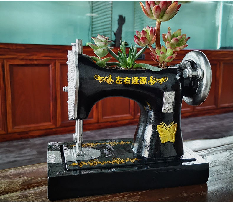 Resin Creative Retro Sewing Machine Succulent Pot for Home Decration ...