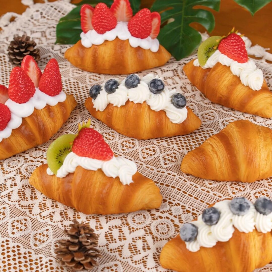 Fake Fruit Cream Croissant,simulated Strawberry Blueberries Cake Bread ...
