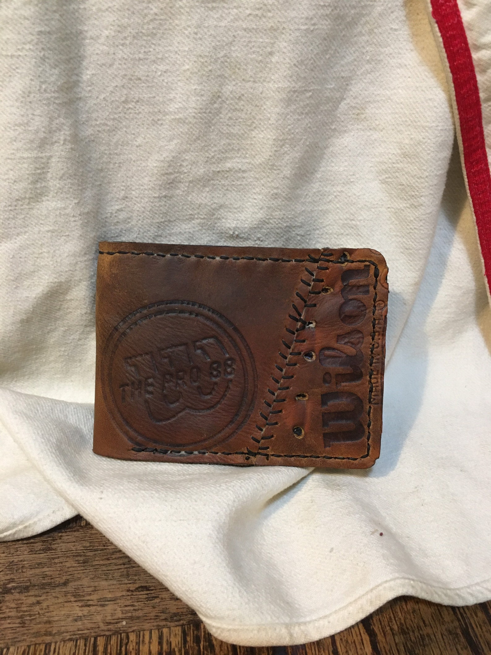 Wilson Bifold Wallet - Etsy