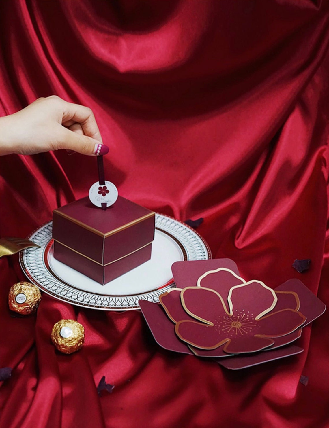 Elegant Wedding Favor Box with the Blooming Flower Candy Box | Etsy