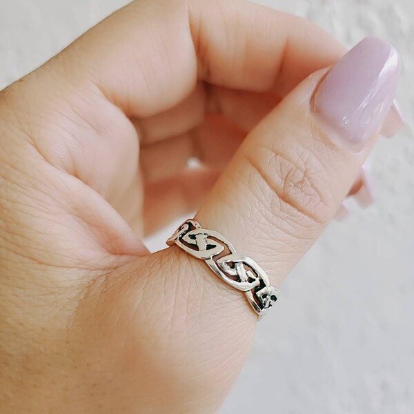 Irish Wedding Ring - Etsy