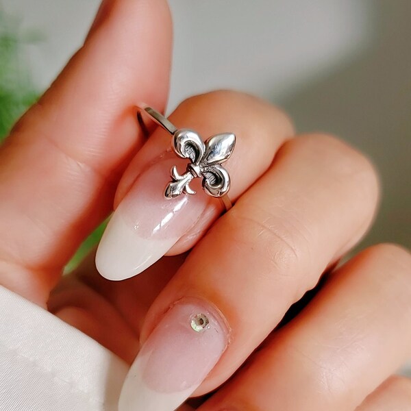 Fleur De Lis Ring Etsy