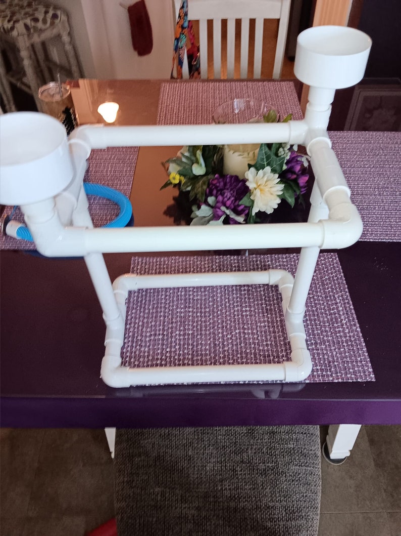 The "breakfast Bar" Table Top \ Portable Perch W 2 Cups, Sml, Med,lge ...