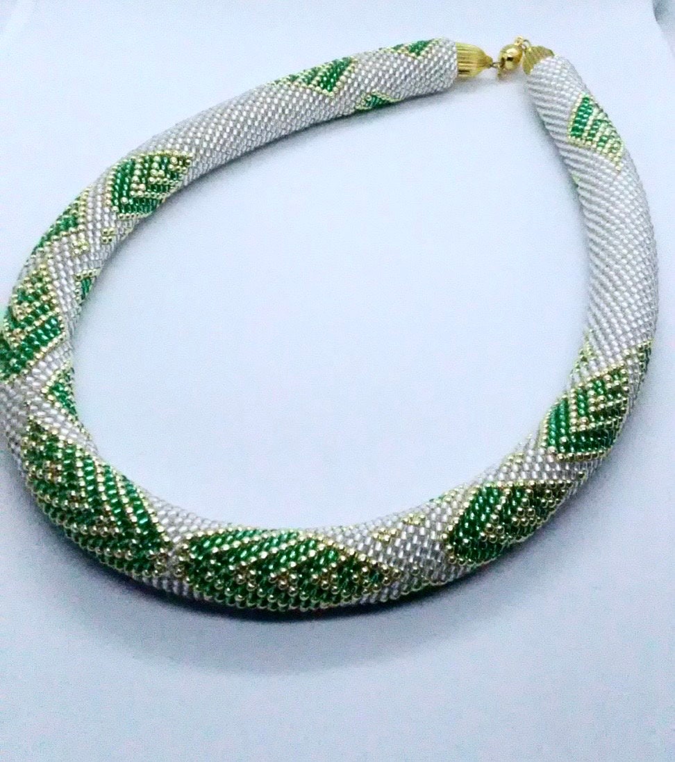 Bead Crochet Pattern Crochet Necklace Bead Rope Two Color Pattern ...