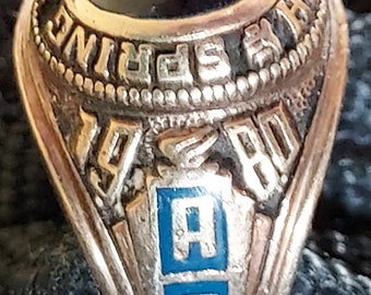 Balfour Class Ring - Etsy