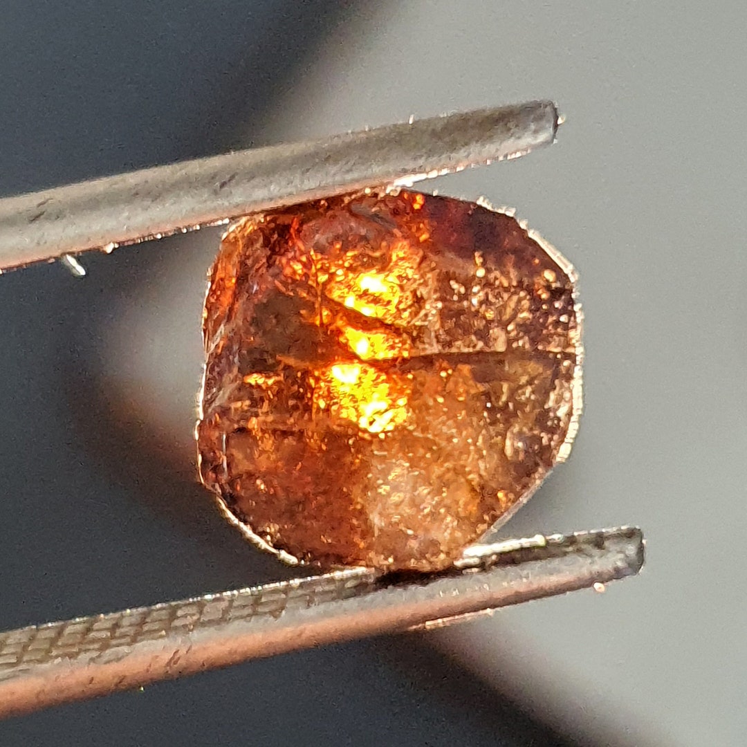 5,04 Ct Jacinth Natural Zircon Cambodia Facet Grade Top Crystal Rough ...