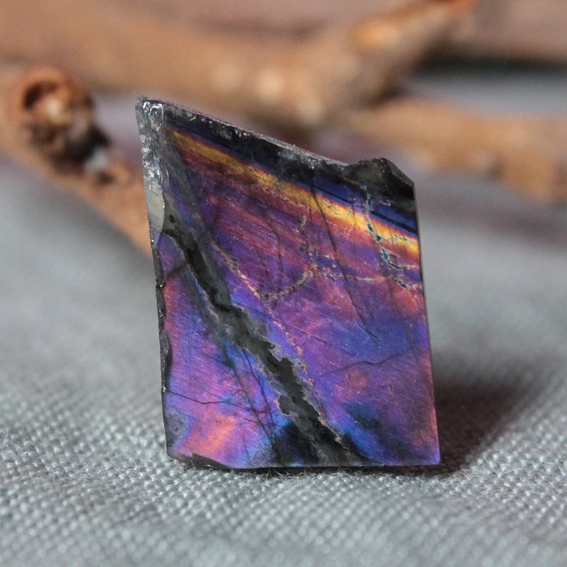 Spectrolite Pendant - Etsy