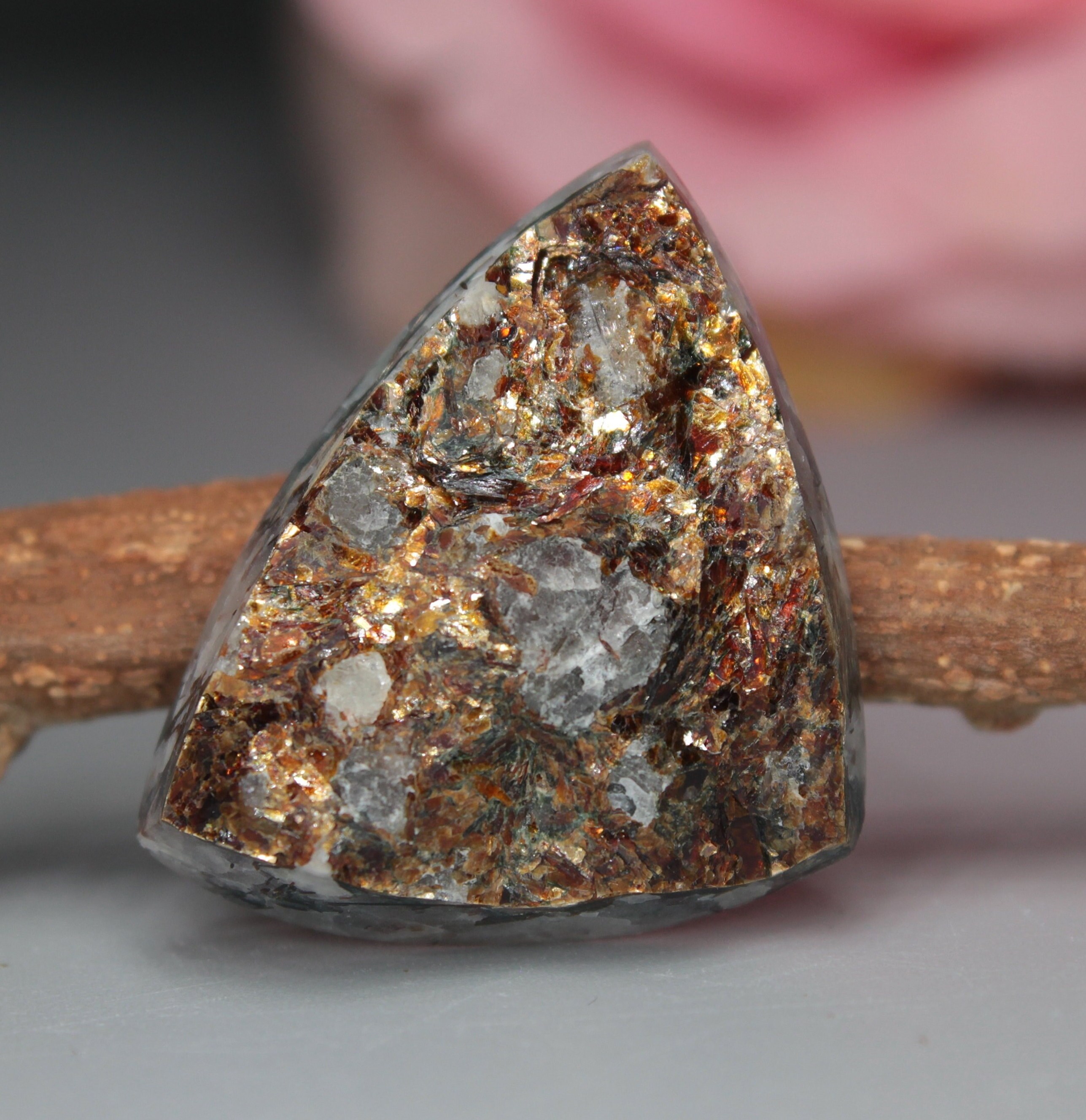 5.07, Astrophyllite Cabochon Kola Peninsula Eveslogchorr Rough Rare ...